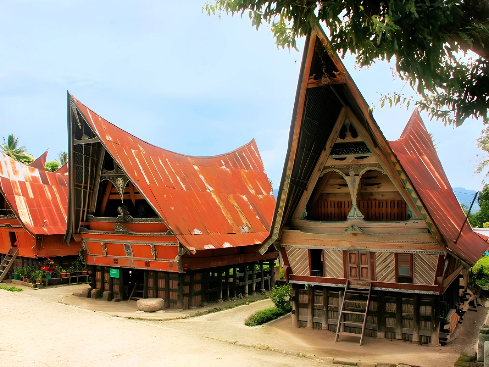Rumah Bolon: Warisan Budaya Batak Toba yang Penuh Makna - Negeri Kami